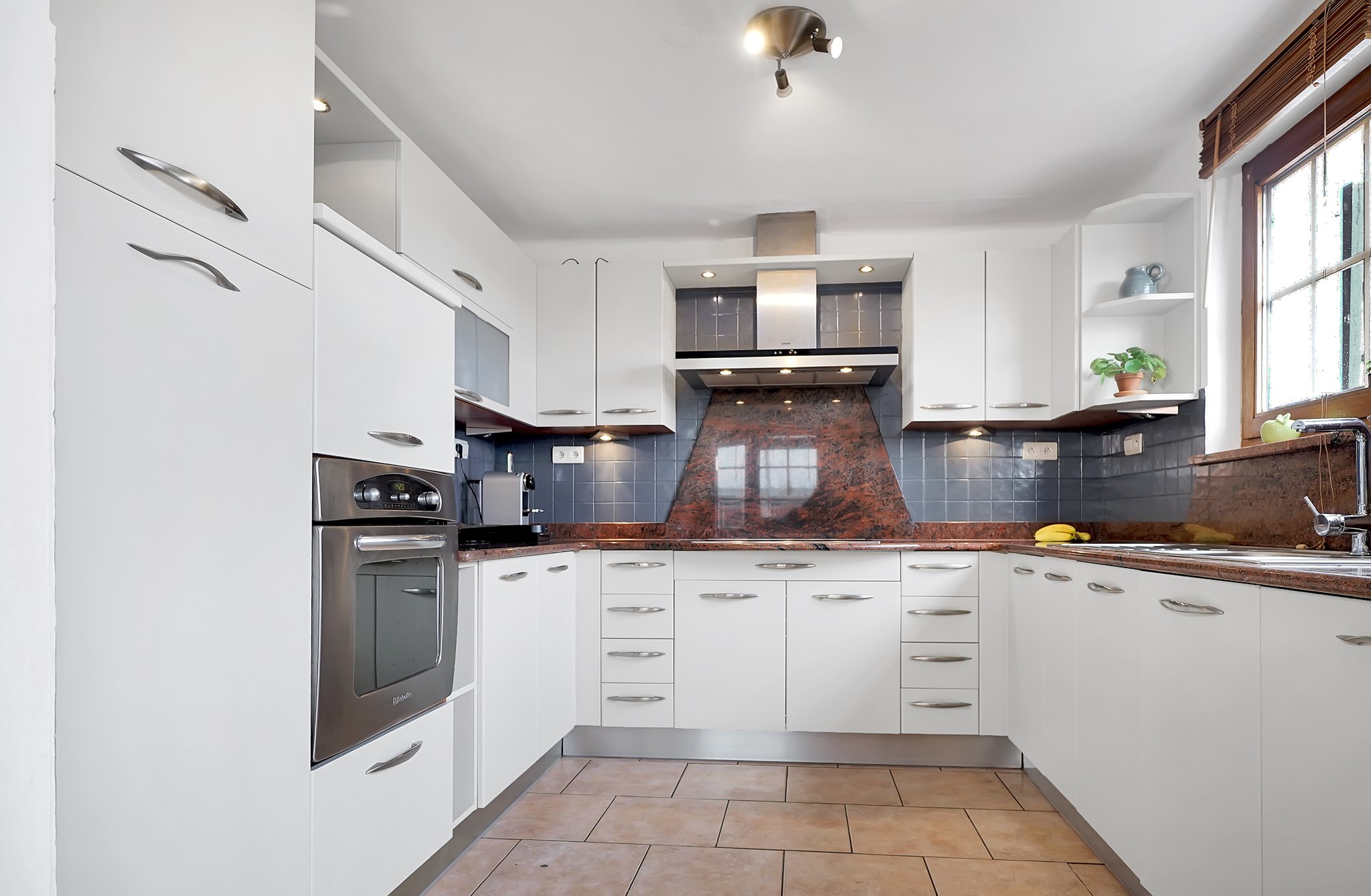 Innov & Décor - Des structures innovantes pour un intérieur d'exception.